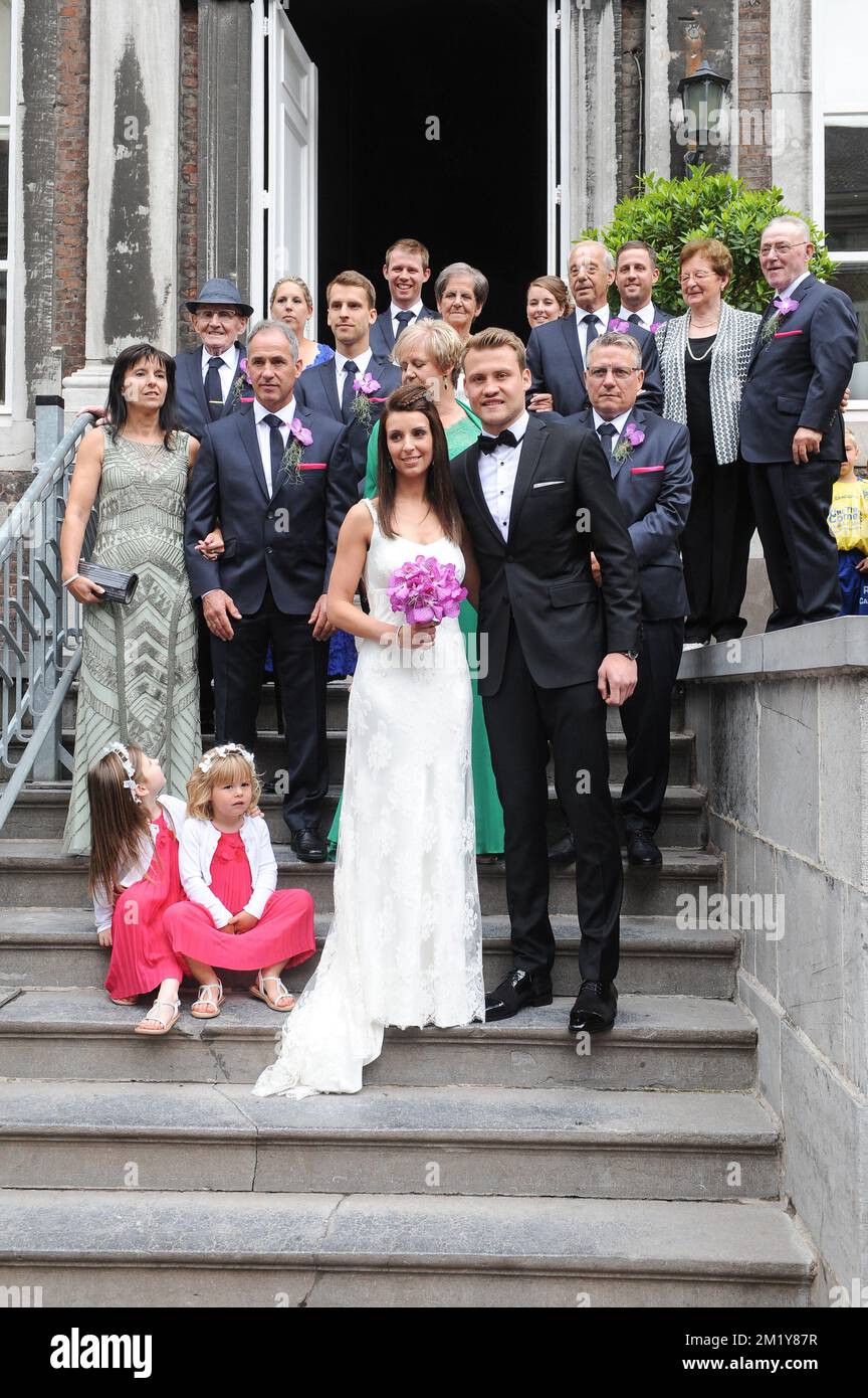 20150620 - SINT-TRUIDEN, BELGIUM: Jasmine and Simon Mignolet pose with ...