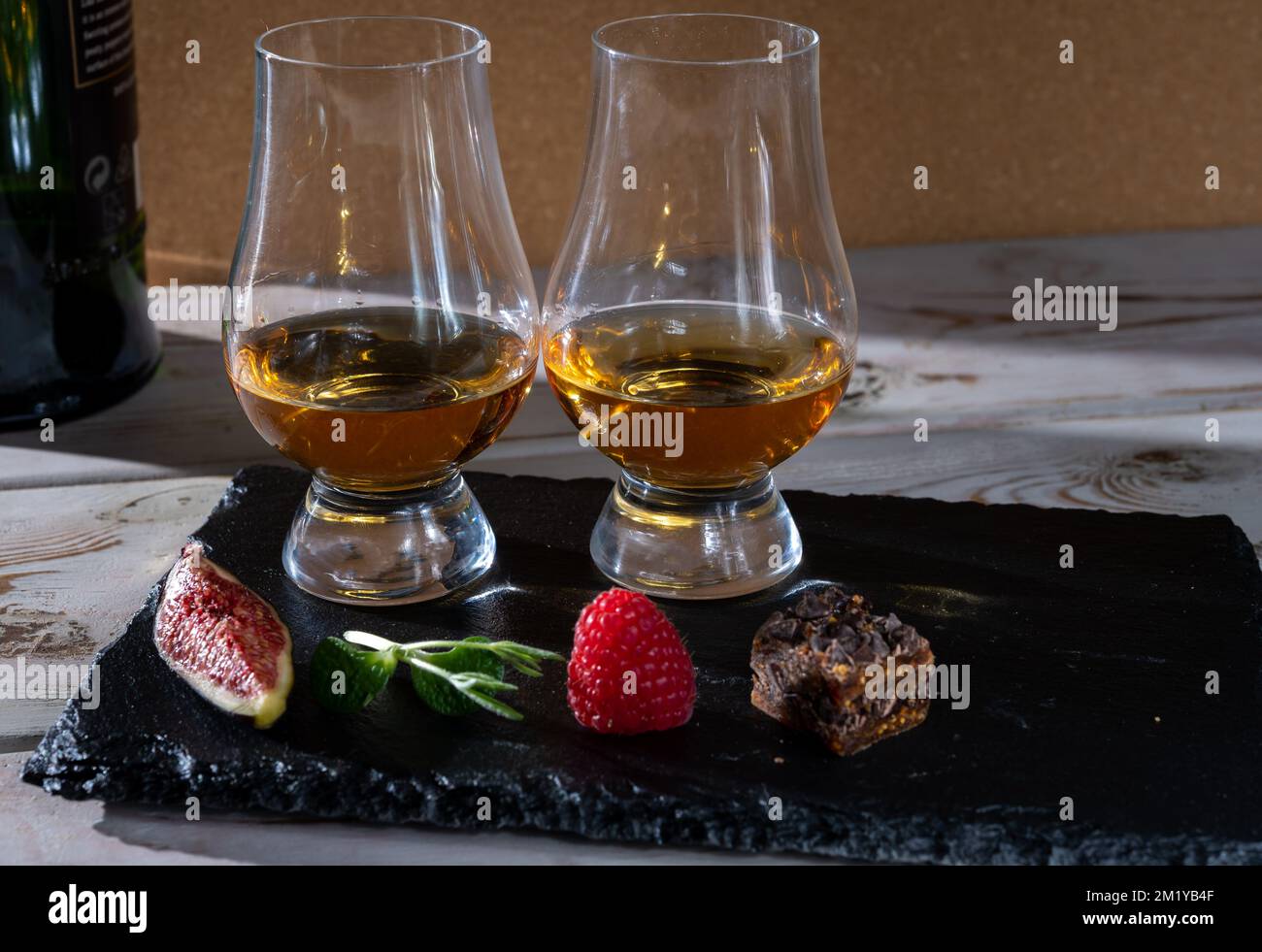 Scotch single malt and blended whisky tasting on distillery in Scotland ...