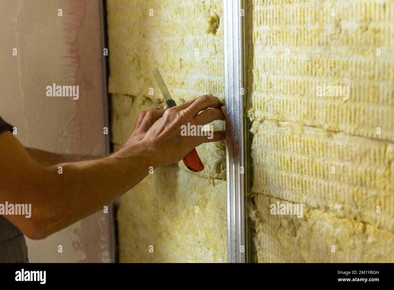 Interior repair, construction and renovation. Metal profiles and ...