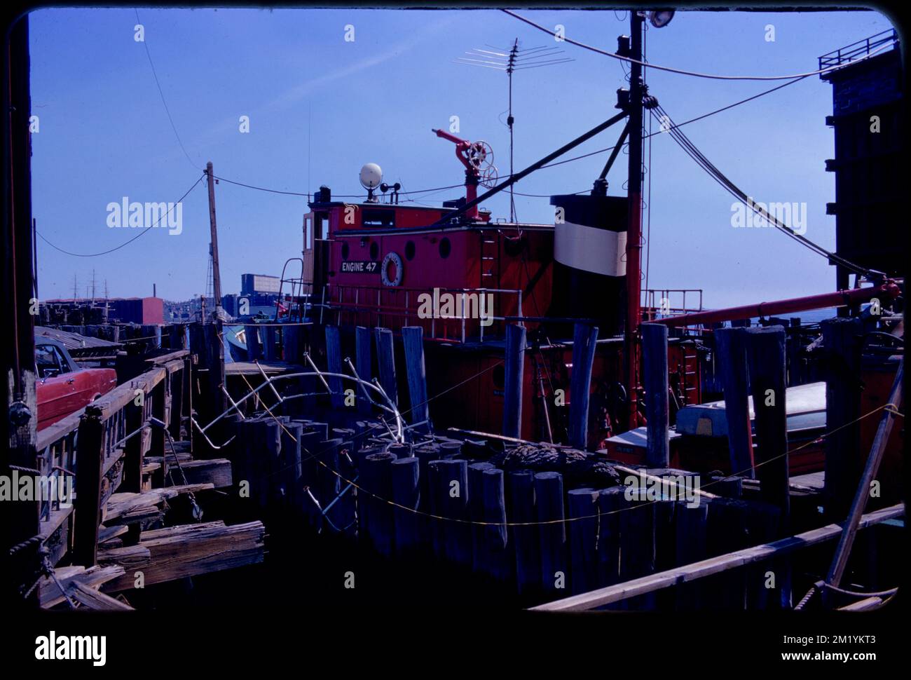 Boston Fire Department's Engine 47 MV Joseph J. Luna , Fireboats ...
