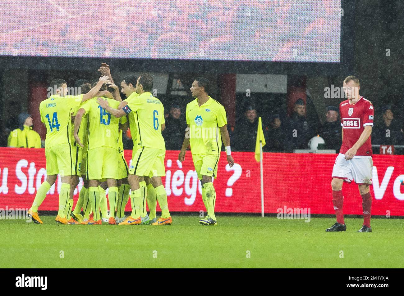 Moldes de moldes hi-res stock photography and images - Alamy