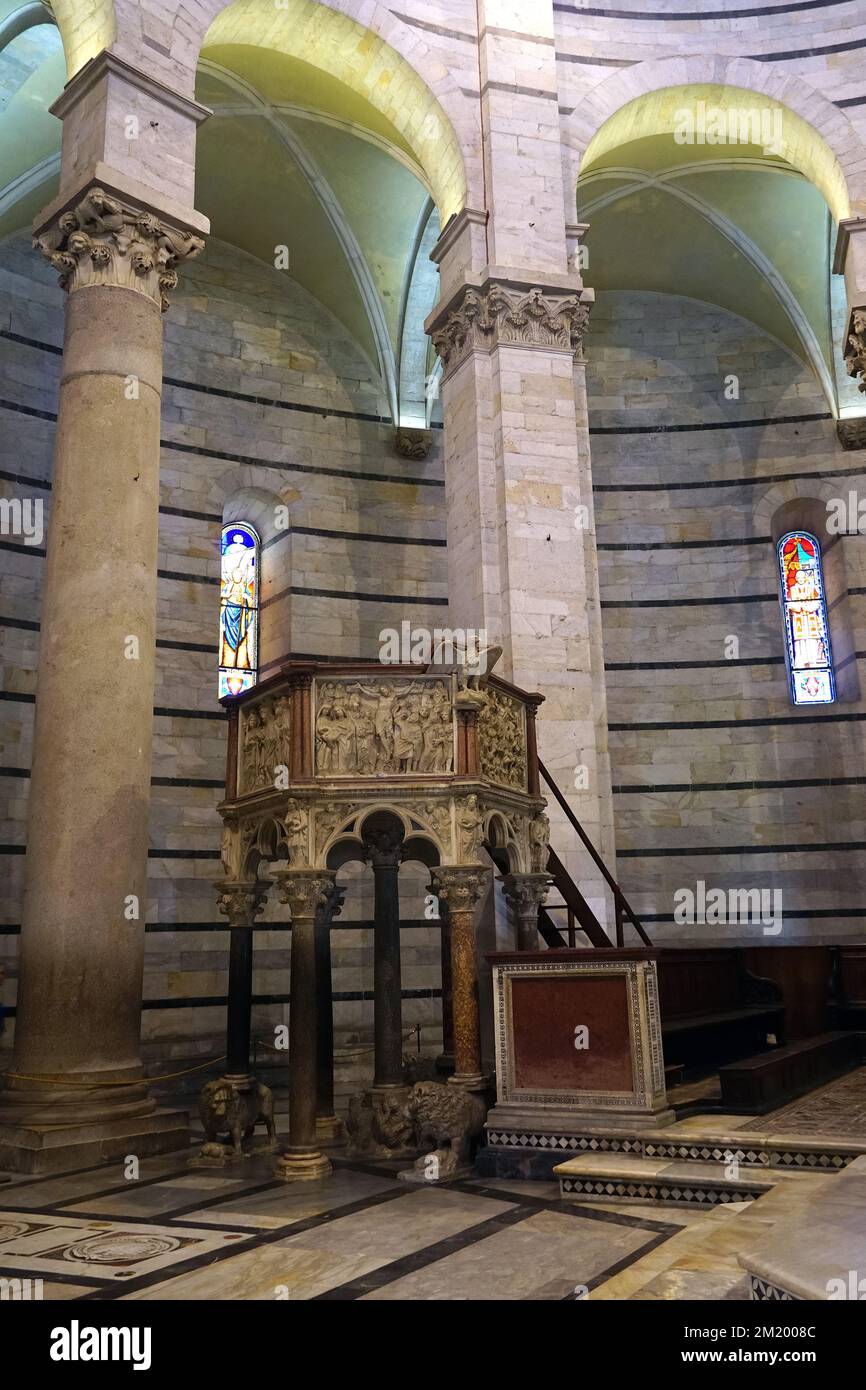 pulpit, interior, Battistero di San Giovanni, Baptistery, Piazza dei ...