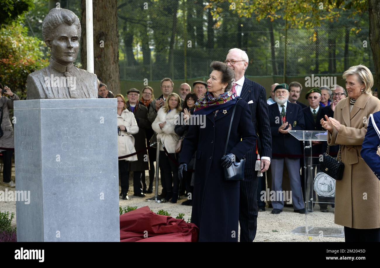 20151012 - BRUSSELS, BELGIUM: Uccle / Ukkel mayor Armand De Decker ...