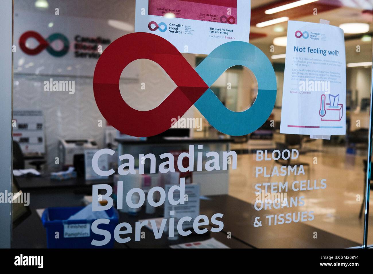 A blood donor clinic pictured at a shopping mall in Calgary, Alta ...