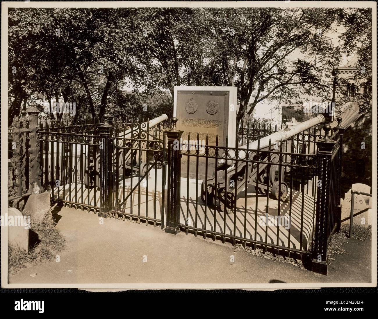 Brass cannon in burial hill, Plymouth, Mass. , Monuments & memorials ...
