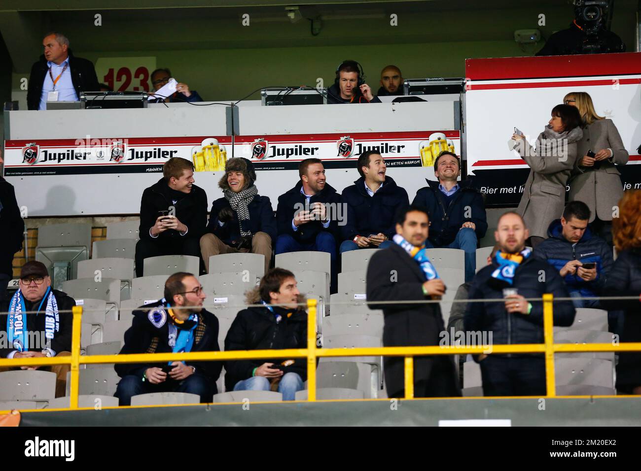 Journalists in the stands hi-res stock photography and images - Alamy