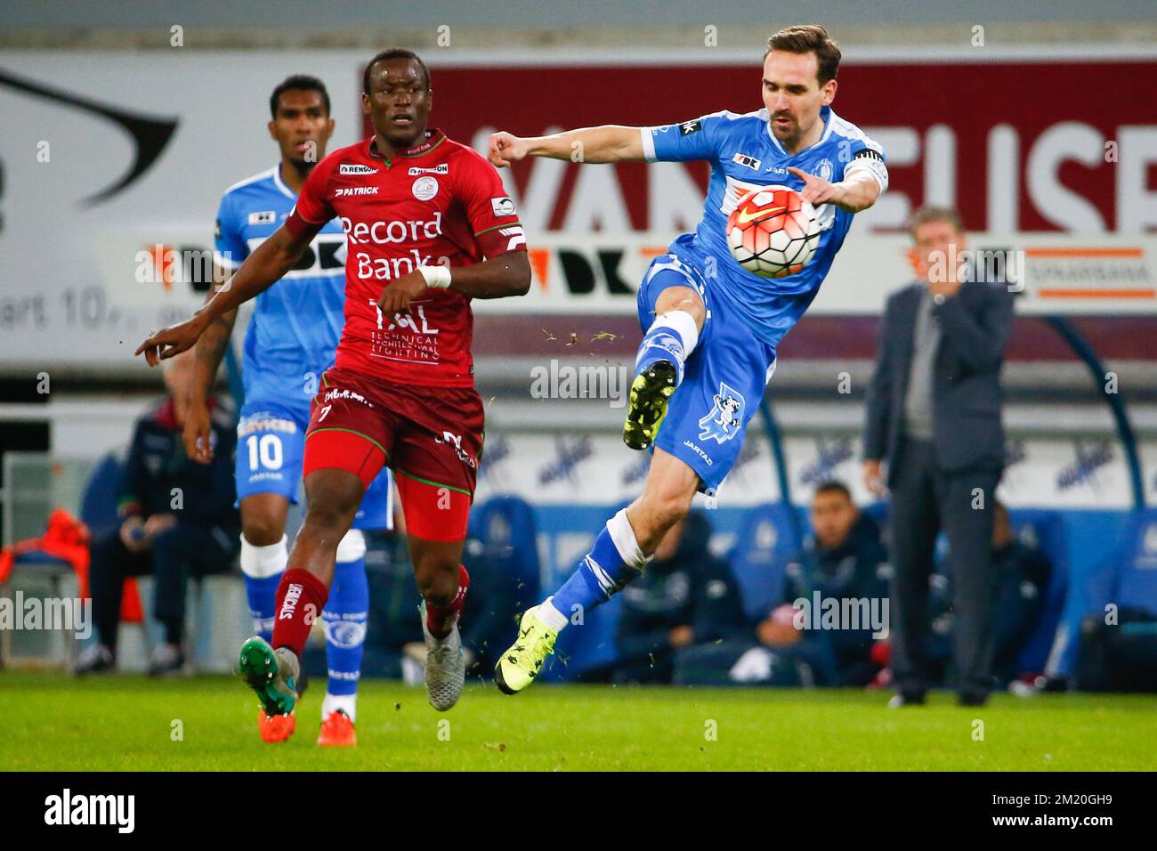 20151201 - GENT, BELGIUM: Essevee's Mame Thiam and Gent's Sven Kums ...