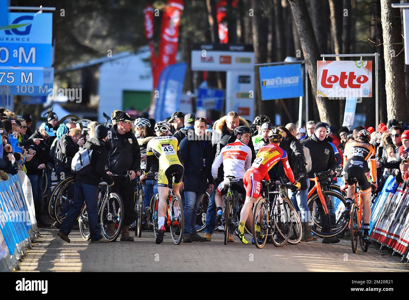 20160110 - LILLE, BELGIUM: Illustration picture shows a fall during the ...