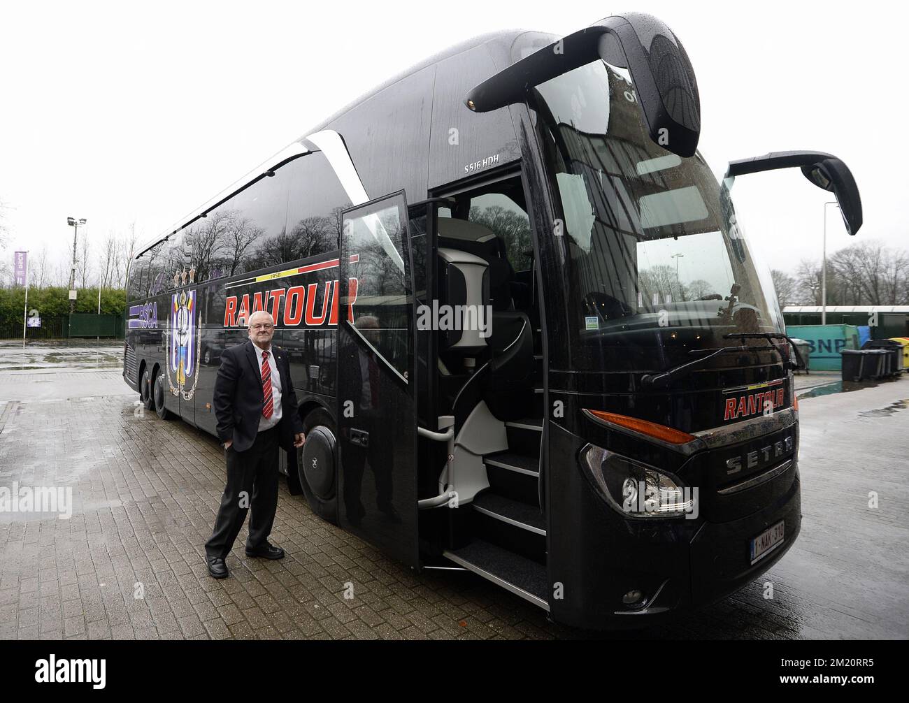 Soccer bus hi-res stock photography and images - Alamy