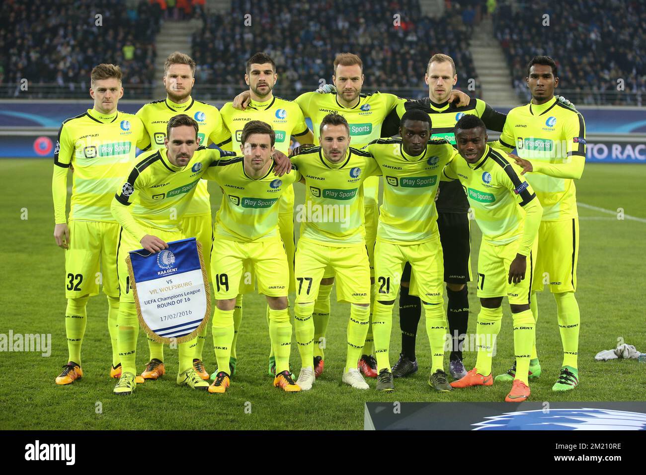 Gent's players pictured at the start of a game between Belgian KAA Gent ...