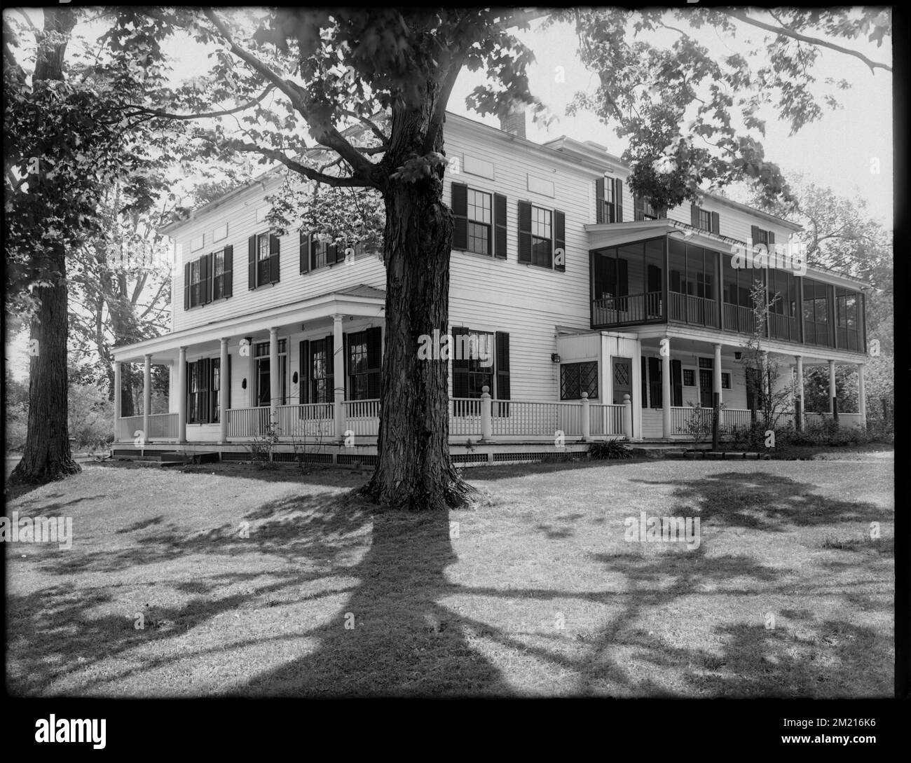 Brookfield Inn annex, corner of River Street and Highway Post Road ...