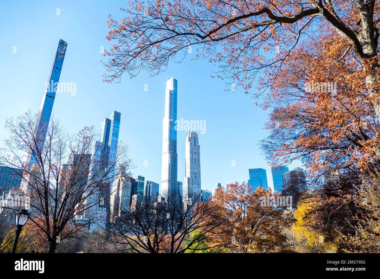 Manhattan nyc skyline golden hour hi-res stock photography and images ...