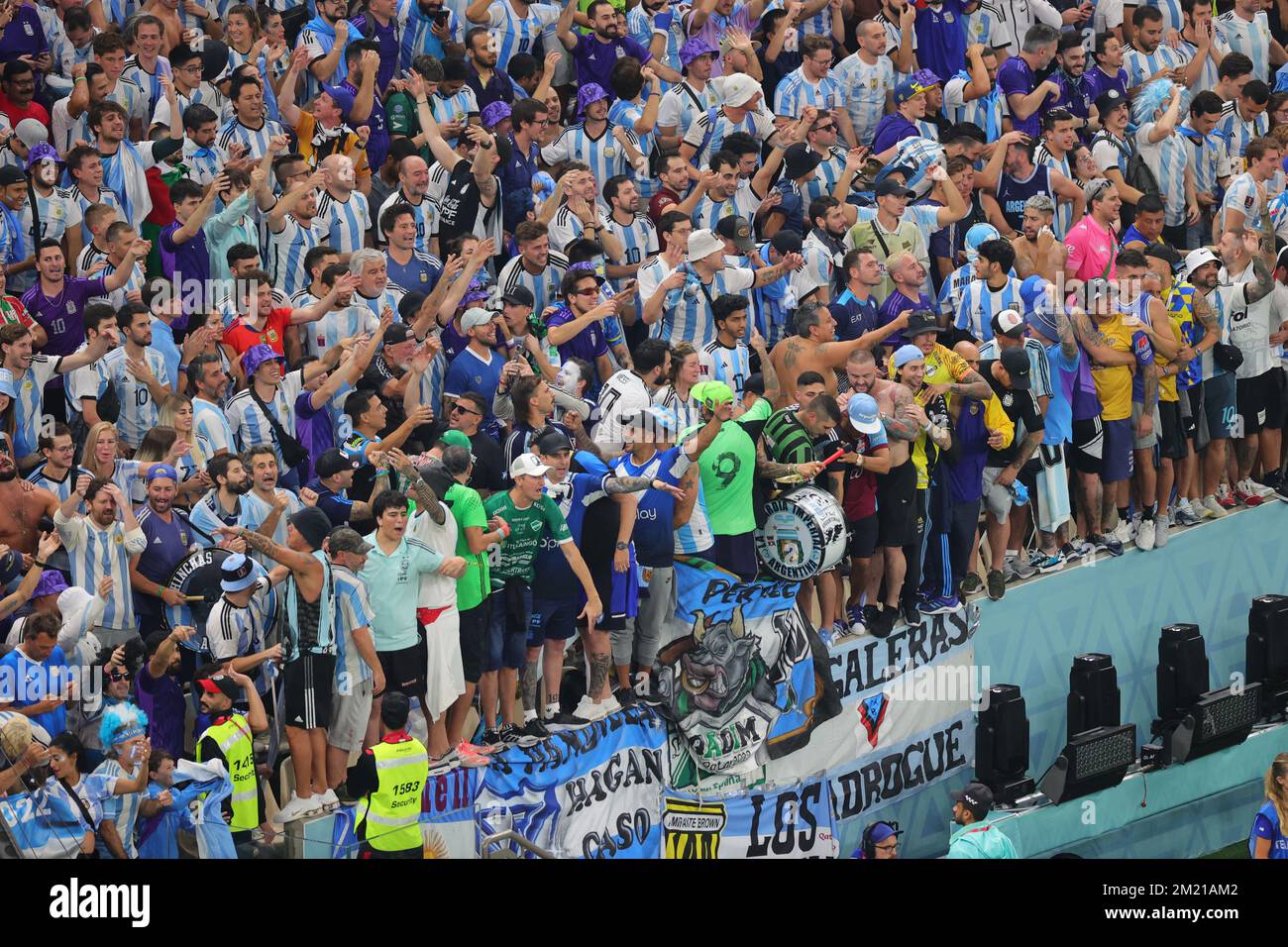 2022 world cup final crowd hi-res stock photography and images - Alamy