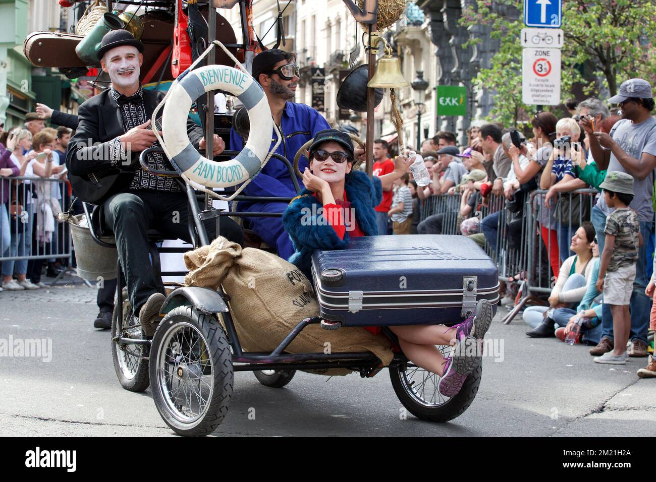 Zinneke parade 2016 hi-res stock photography and images - Alamy