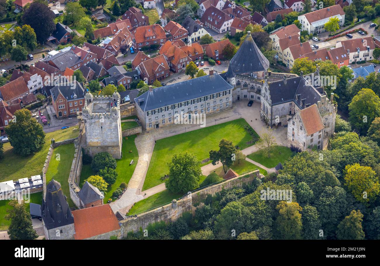 Aerial view, Bentheim Castle in Bad Bentheim, Münsterland, Lower Saxony ...