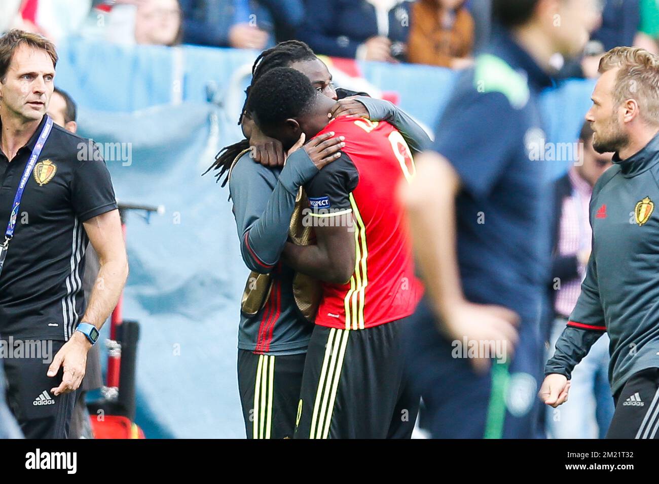Belgium's Romelu Lukaku celebrates with his brother Jordan after ...