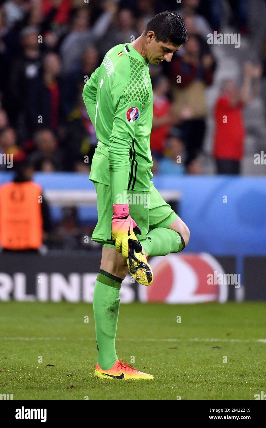 Belgium's goalkeeper Thibaut Courtois pictured during a soccer game ...