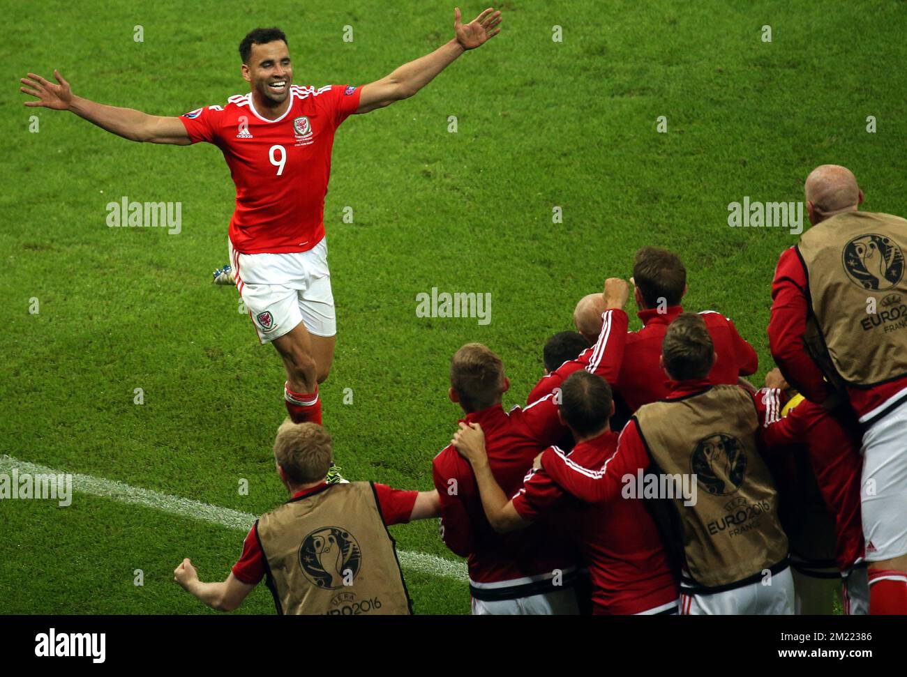 Hal robson kanu scoring goal euro hi-res stock photography and images ...