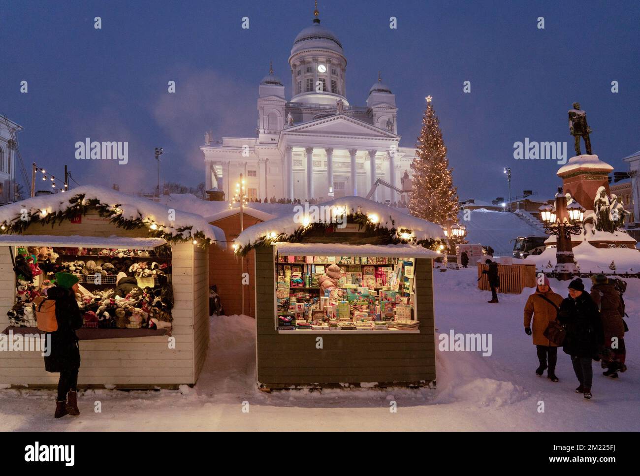 Helsinki Christmas Market on Senate Square in front of the Helsinki ...