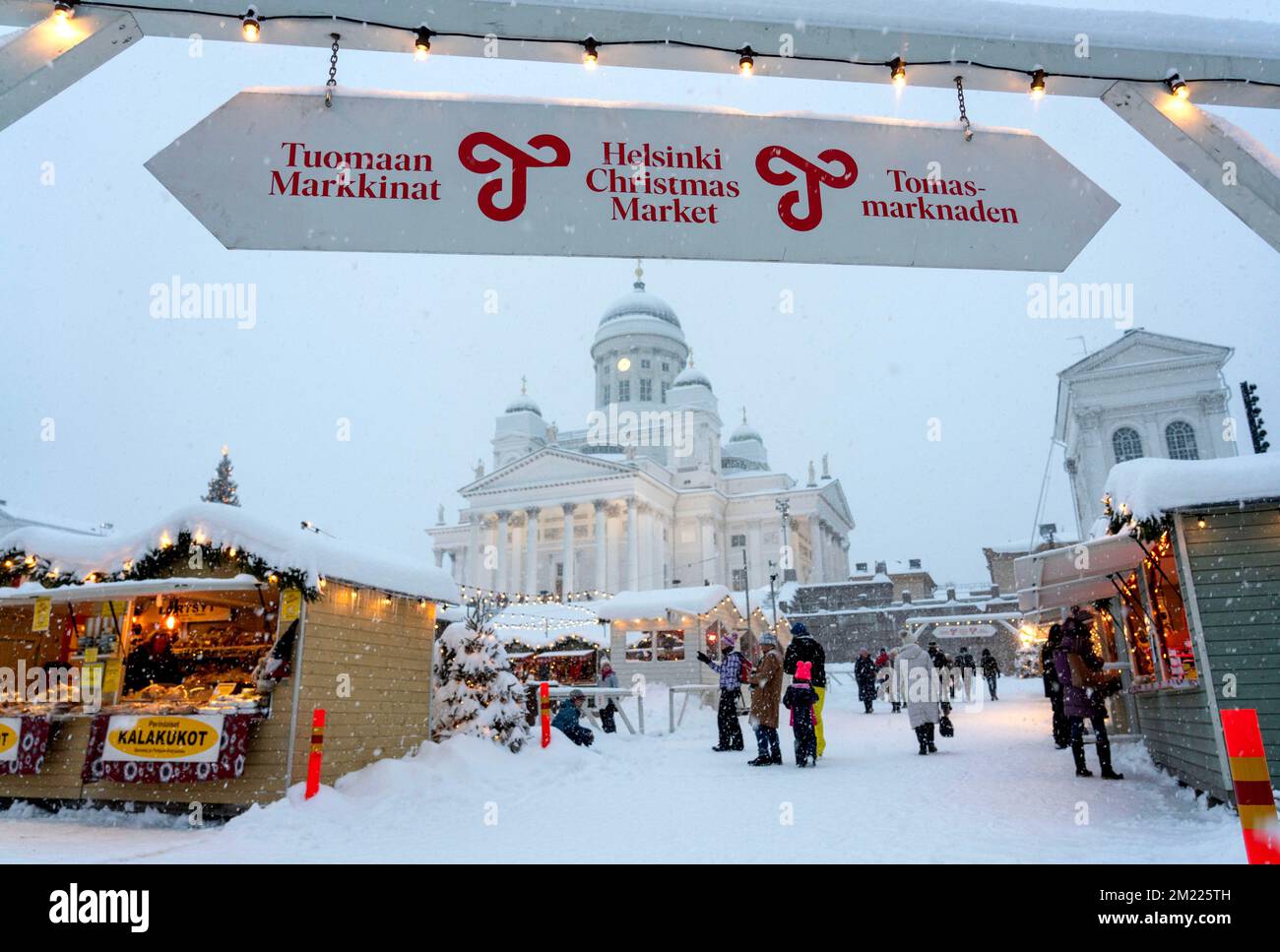 Helsinki Christmas Market on Senate Square in front of the Helsinki ...