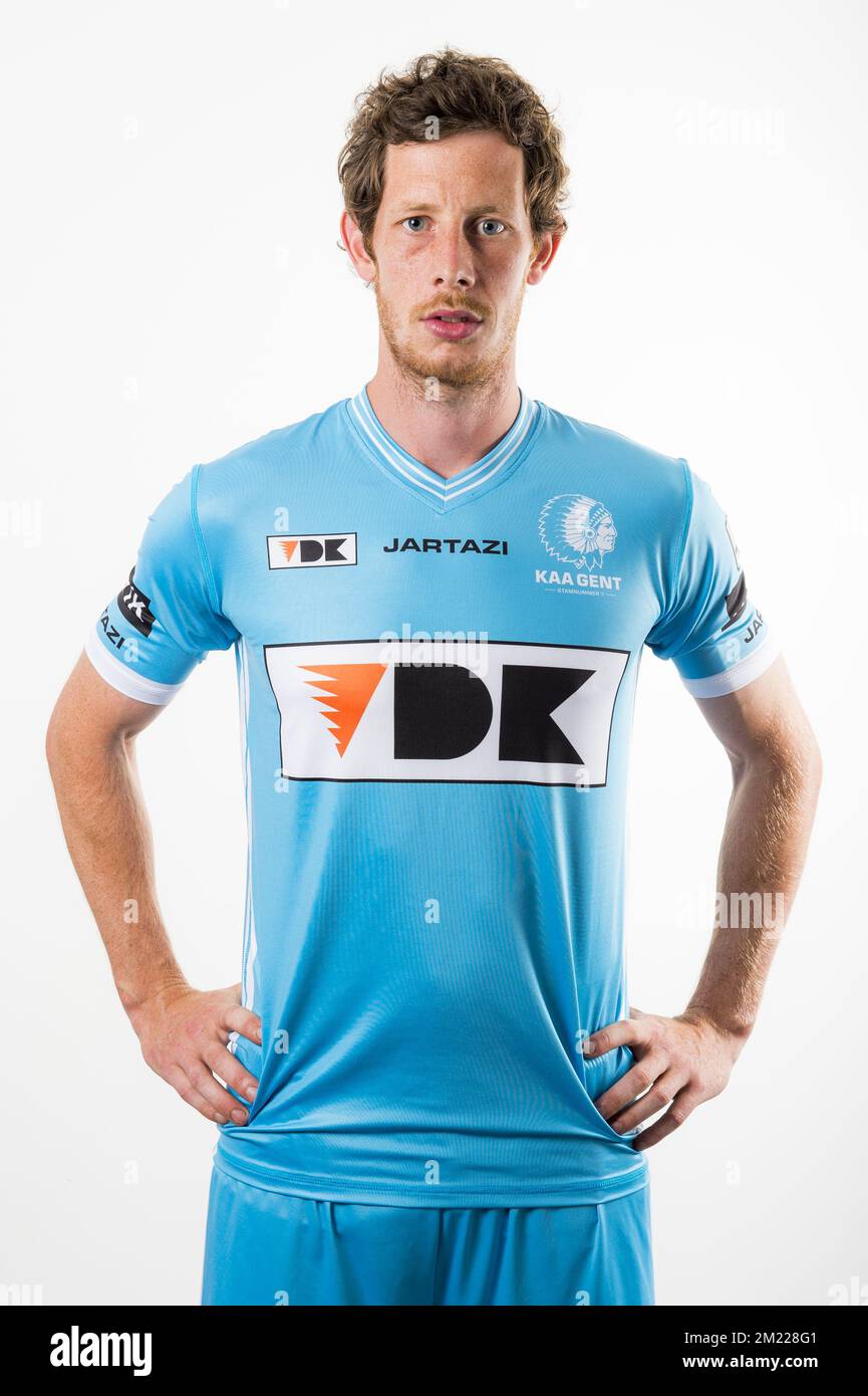 Gent's Thomas Matton poses for the photographer during the 2016-2017 ...