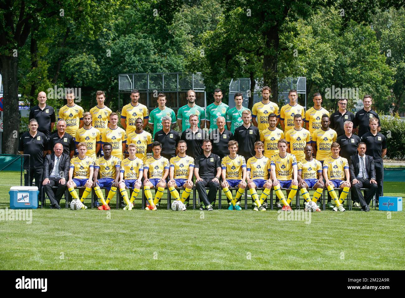 (back row) STVV's doctor Steven Bex, Stef Peeters, Wolke Janssens ...