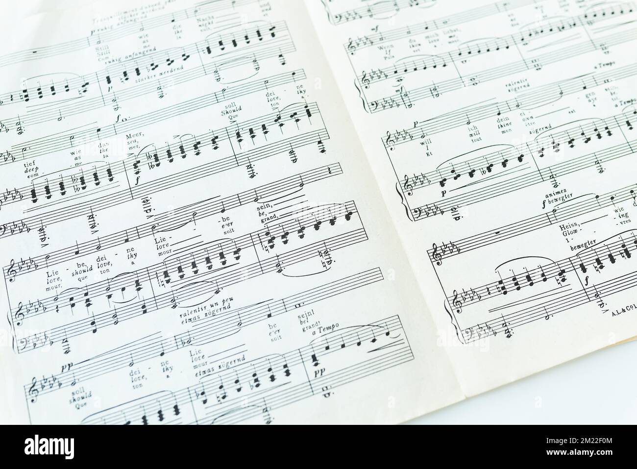 Musical score pencil hi-res stock photography and images - Alamy