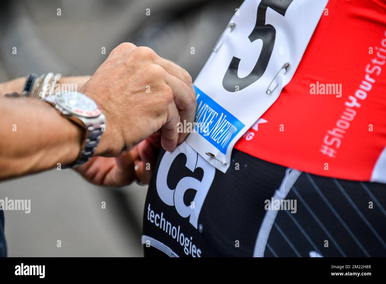 Number pinned hi-res stock photography and images - Alamy