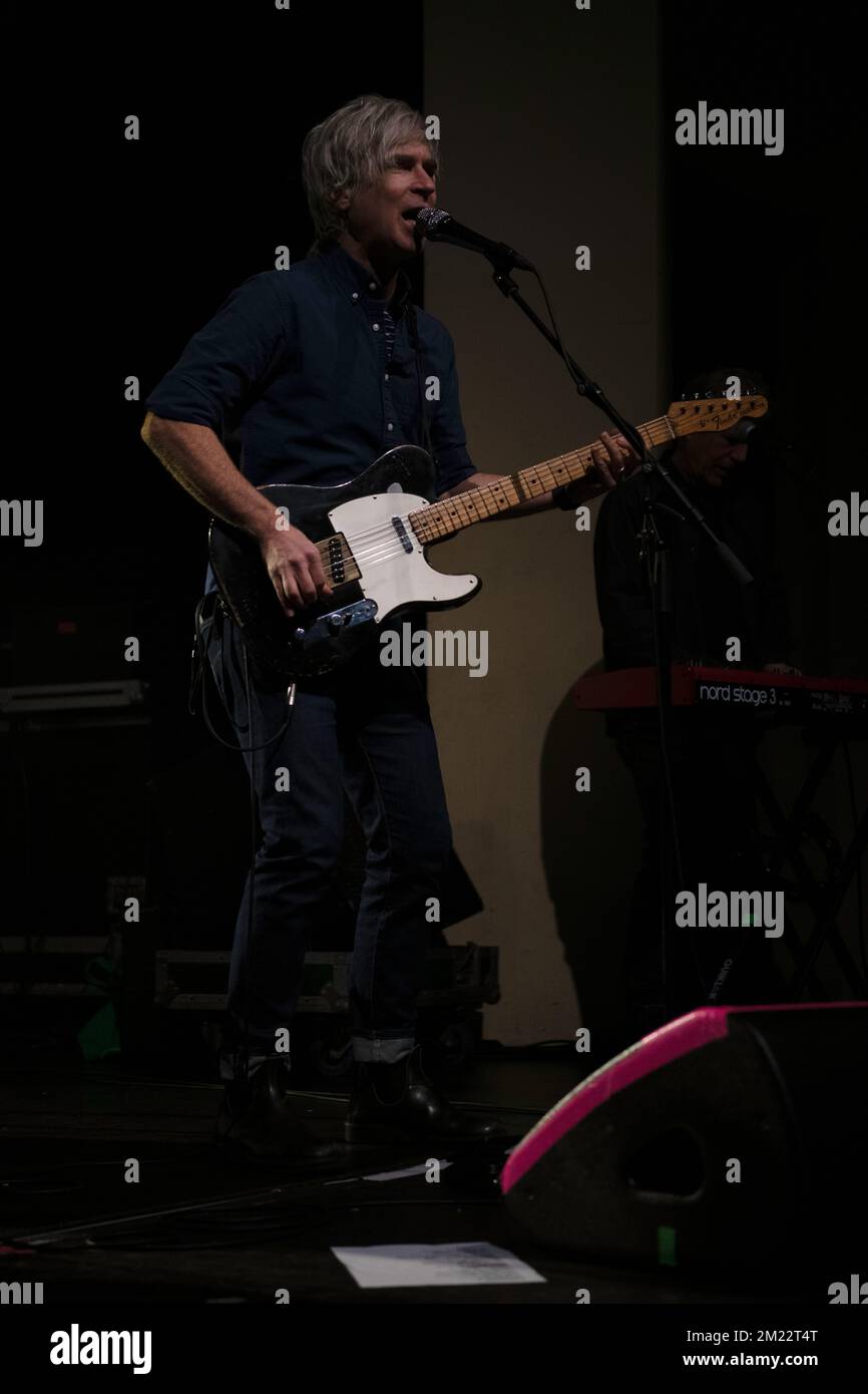 Nada surf show hi-res stock photography and images - Alamy