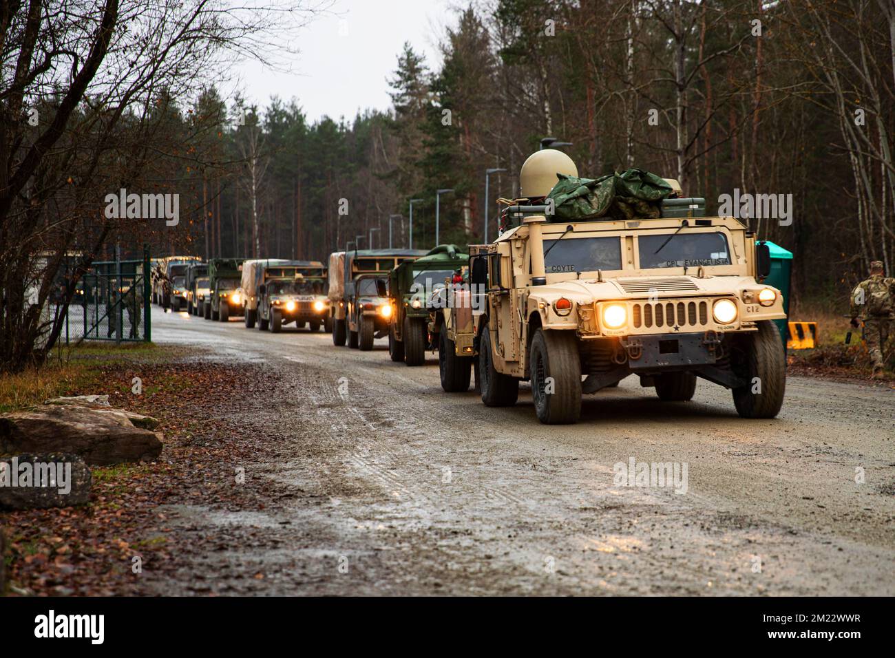 Grafenwoehr, Germany. 2nd Dec, 2022. Soldiers assigned to the 2nd ...