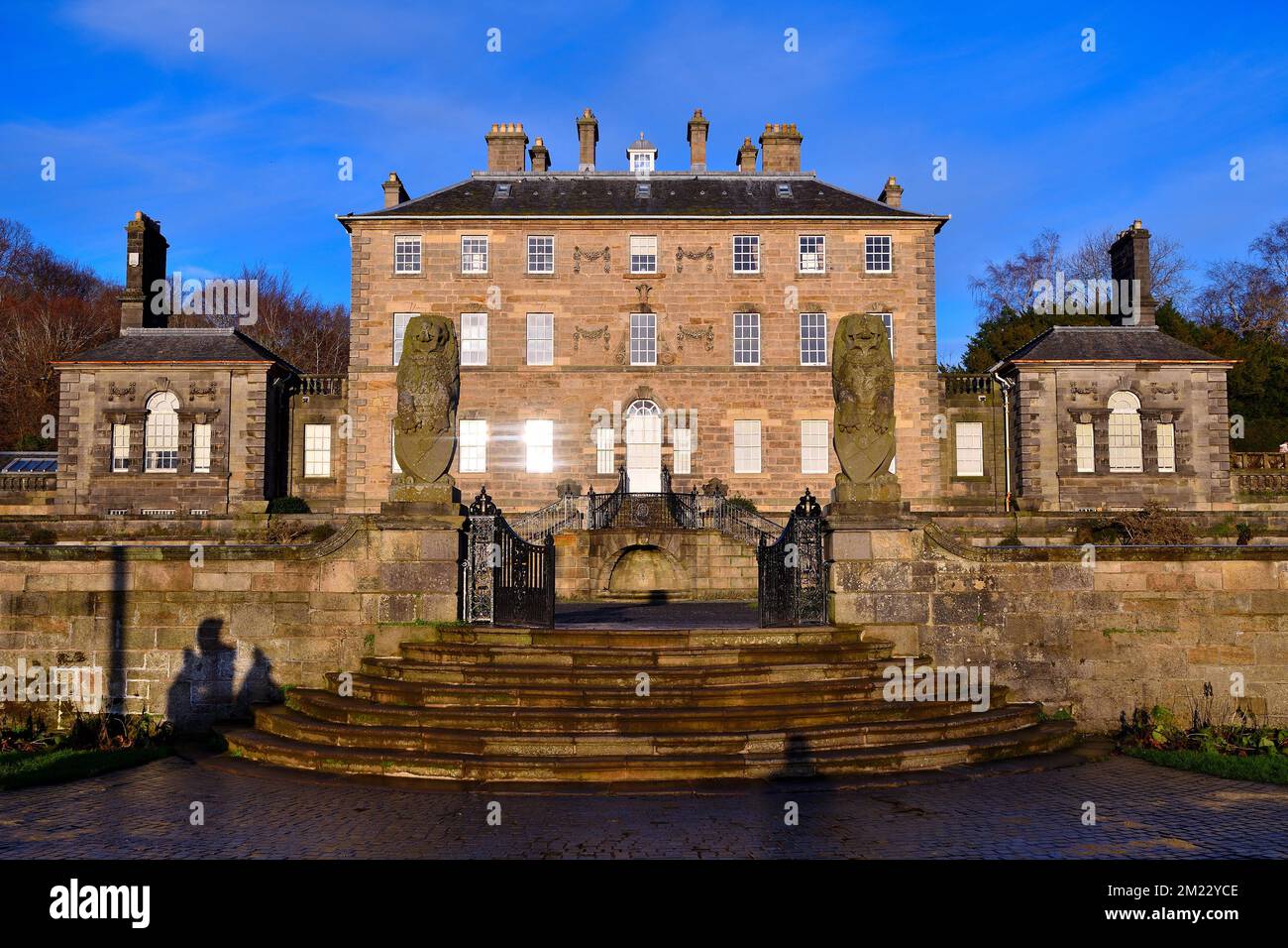 Glasgow green gate hi-res stock photography and images - Alamy