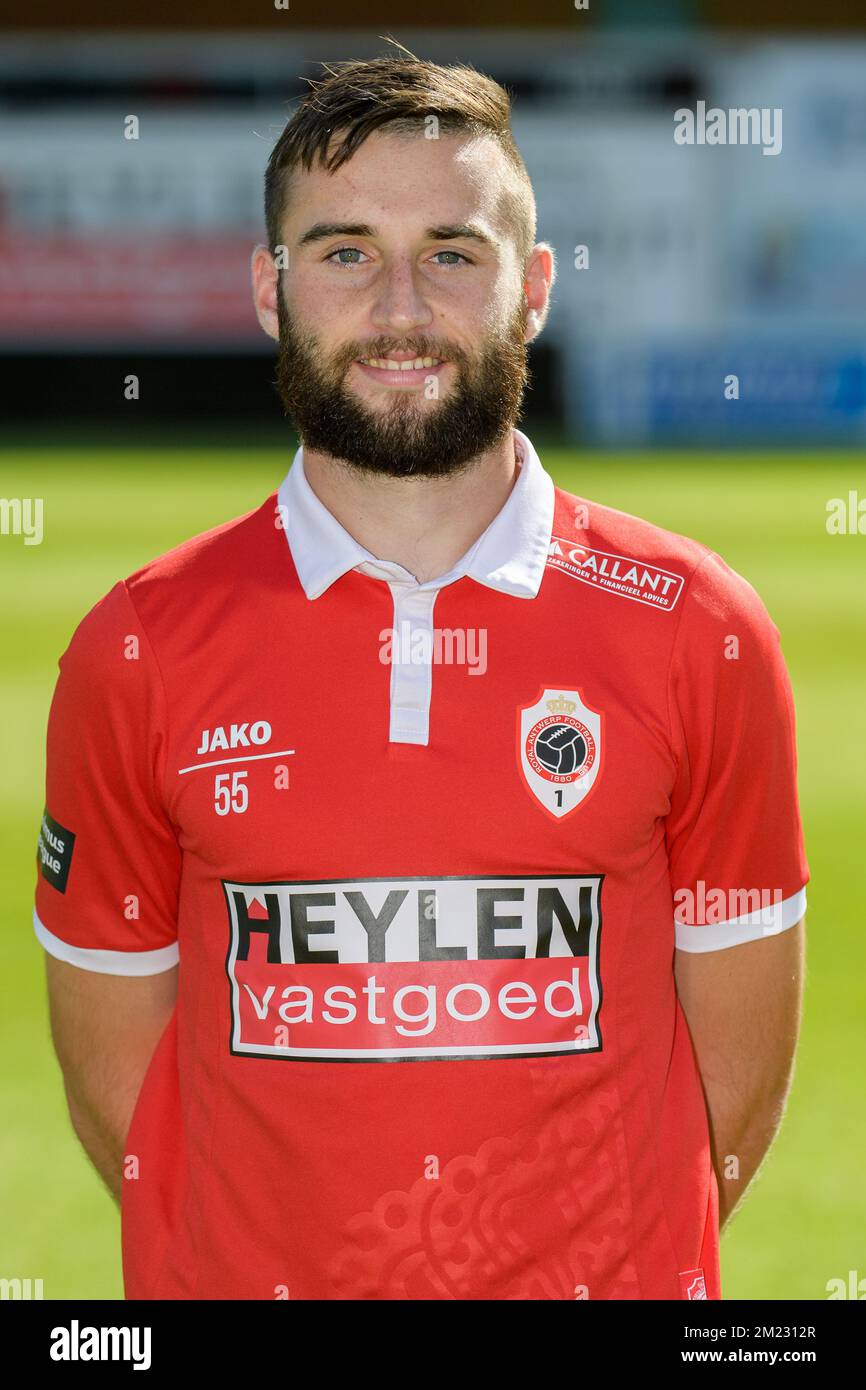 Antwerp's Tuur Dierckx poses for the photographer during the 2016-2017 ...