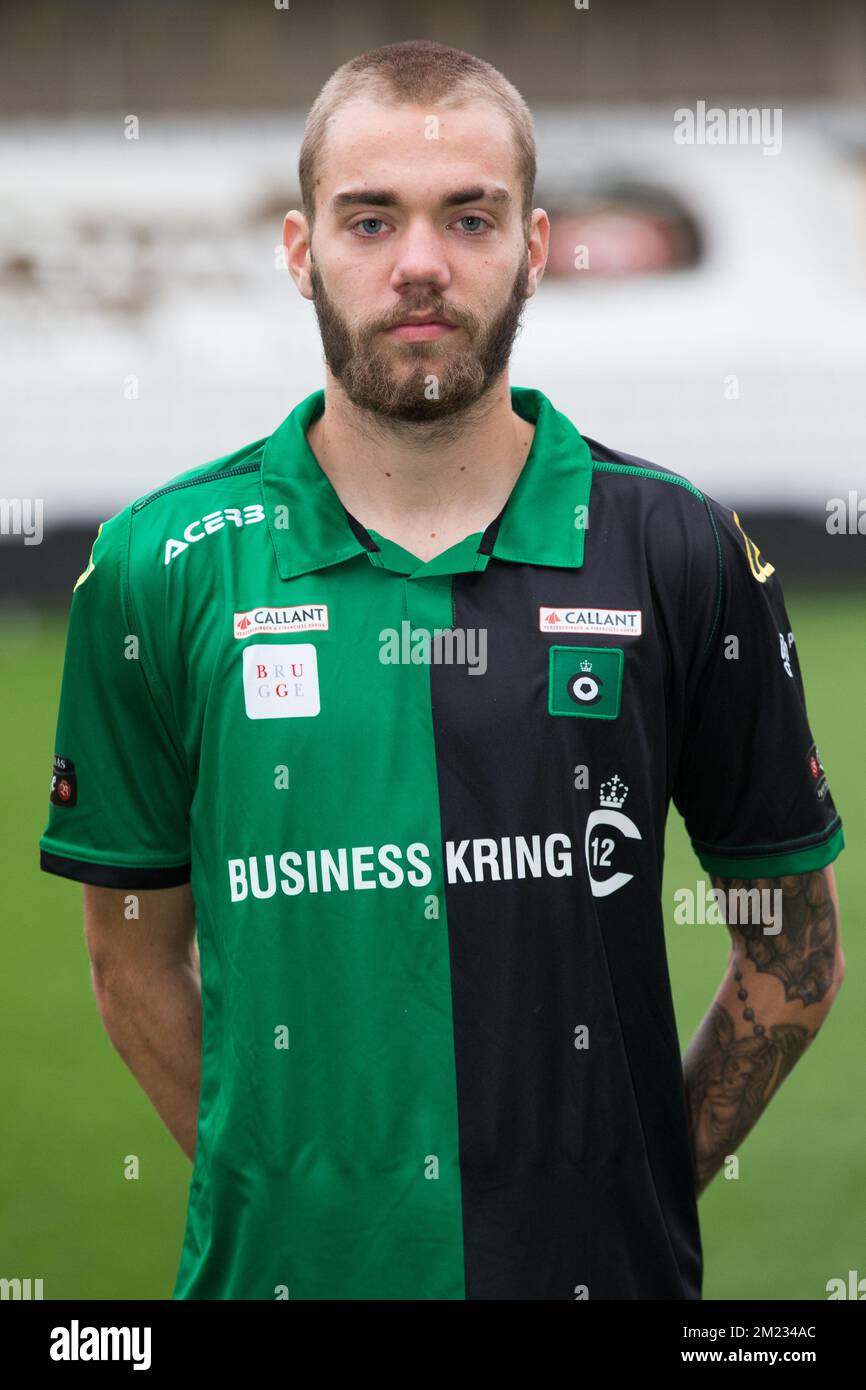 Cercle's Laurenz Simoens poses for the individual picture at the 2016 ...