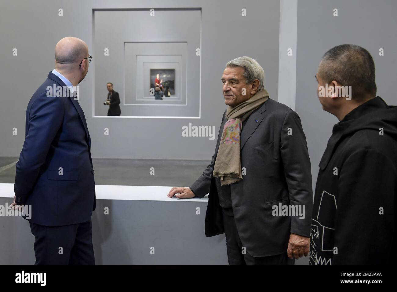 Zeng fanzhi’ hi-res stock photography and images - Alamy