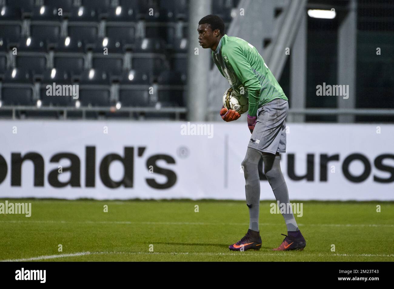 Babacar niasse hi-res stock photography and images - Alamy