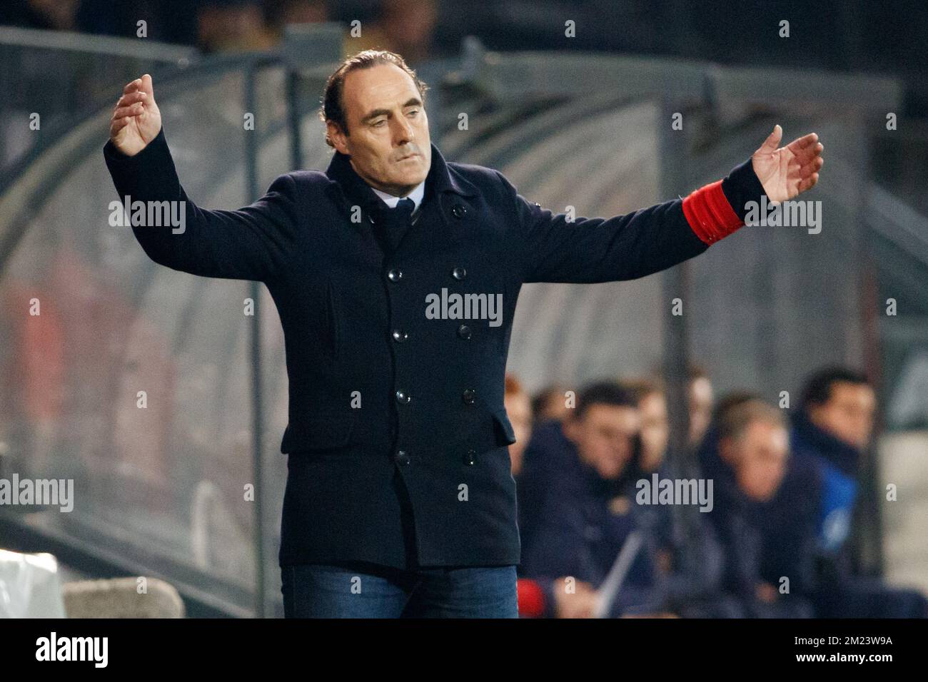 Oostende's head coach Yves Vanderhaeghe pictured during a soccer game ...