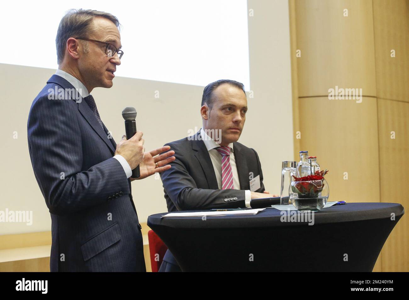 Belgische bank hi-res stock photography and images - Alamy