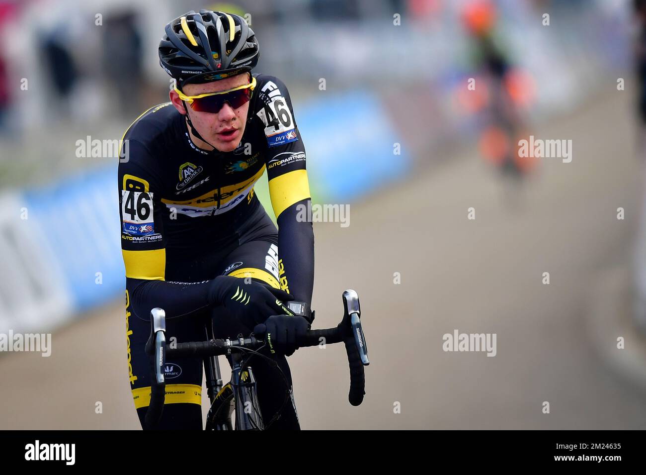 Belgian Andreas Goeman crosses the finish line at the junior's race of ...