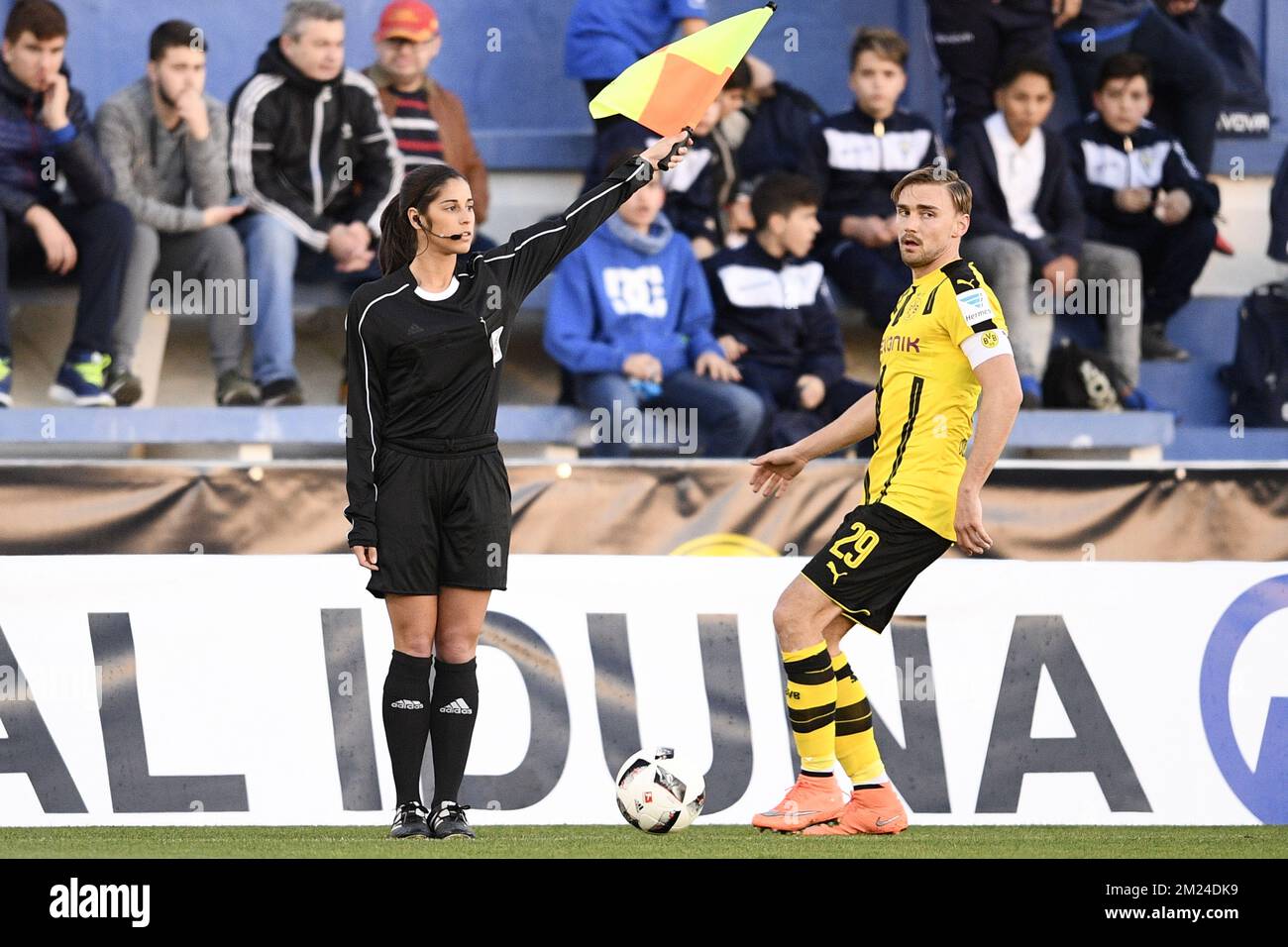 Photo shows female german soccer hi-res stock photography and images ...