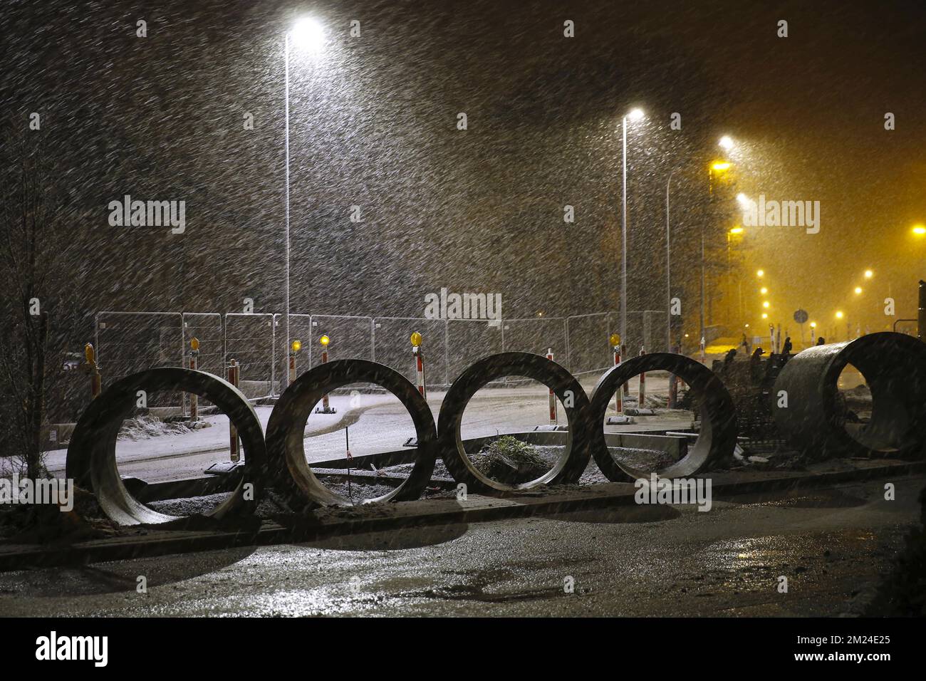 Illustration picture shows snow in Gavere as cold temperatures sweep ...