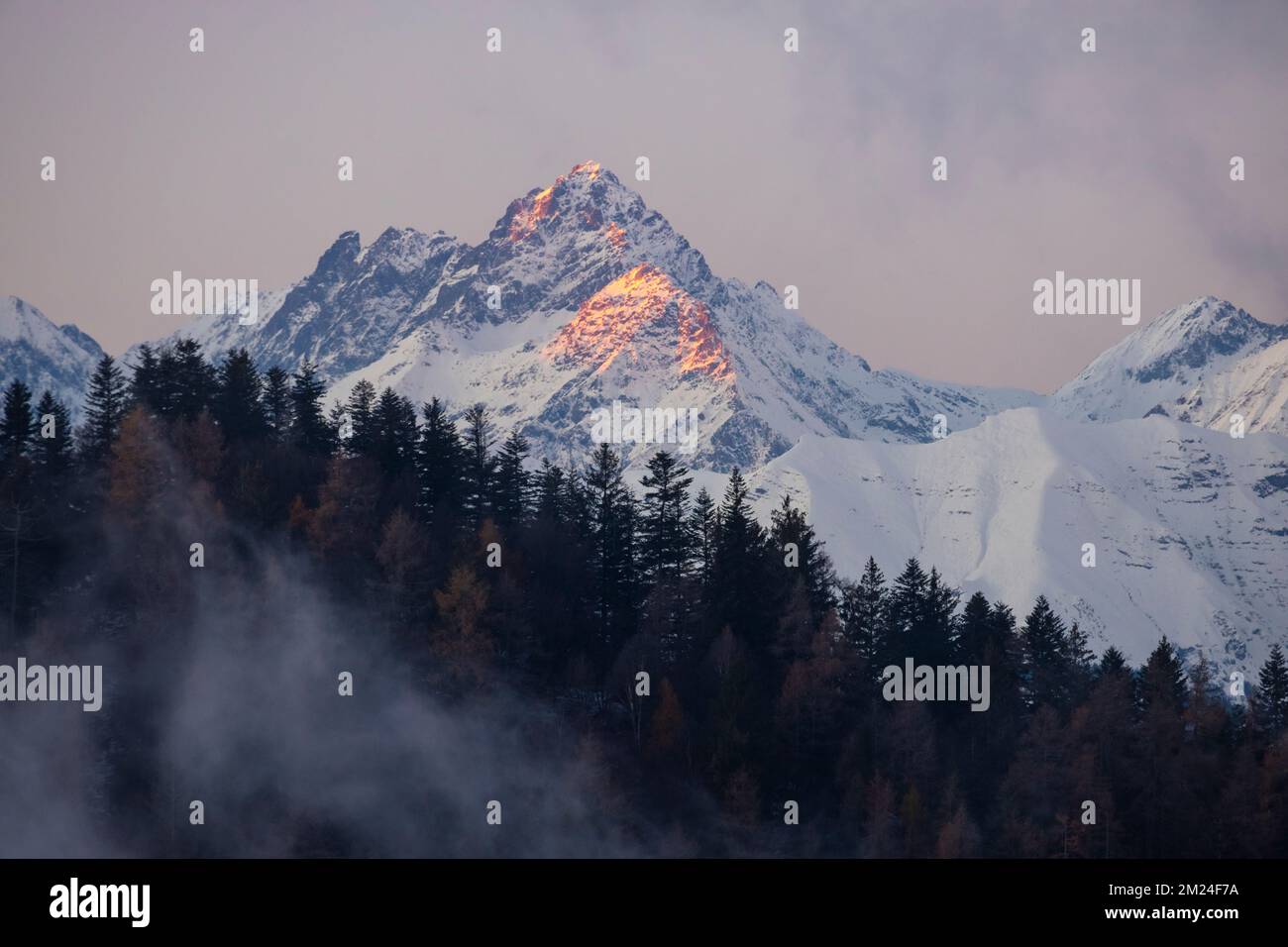 Valle delle nuvole hi-res stock photography and images - Alamy