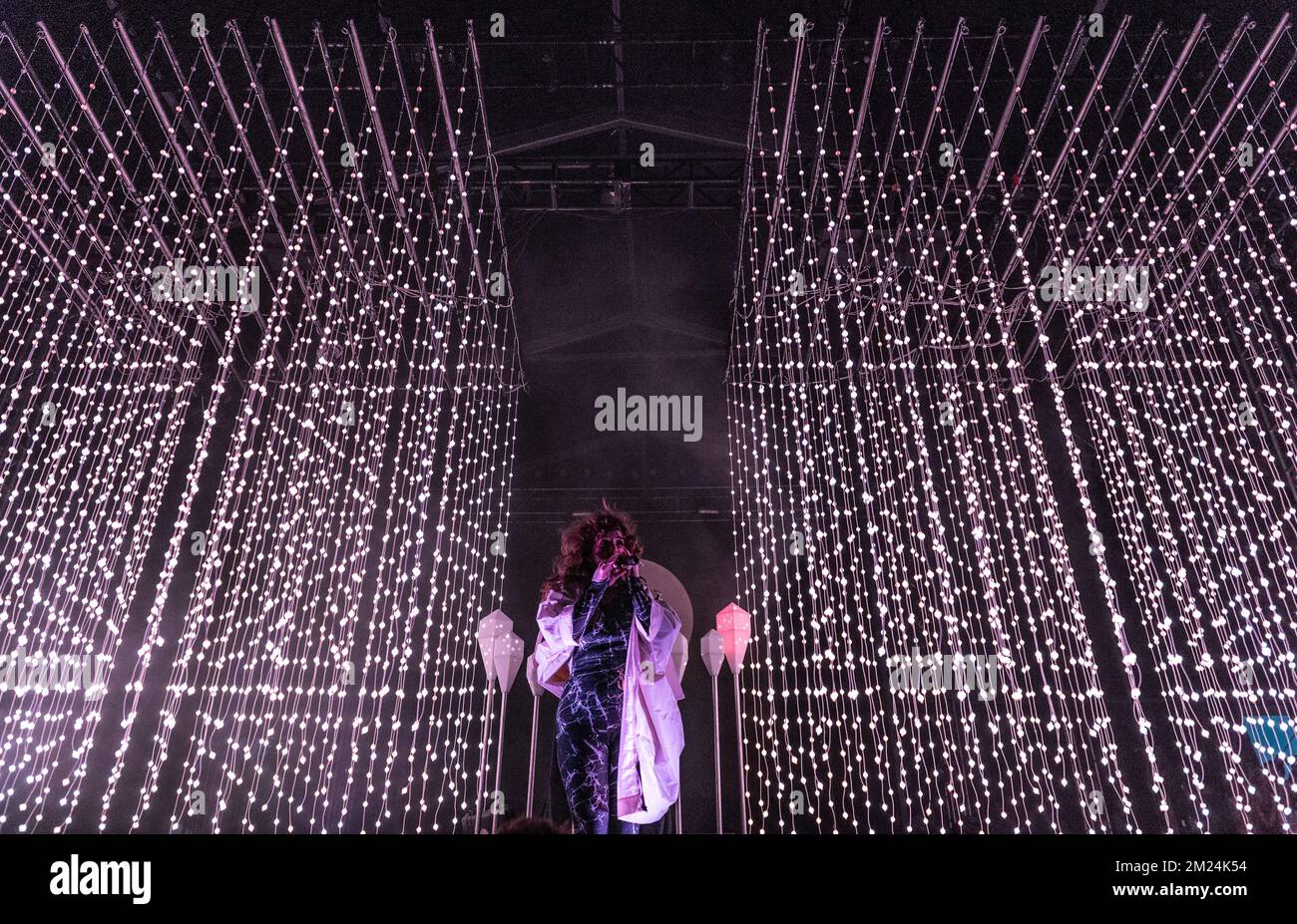 Purity ring band hi-res stock photography and images - Alamy