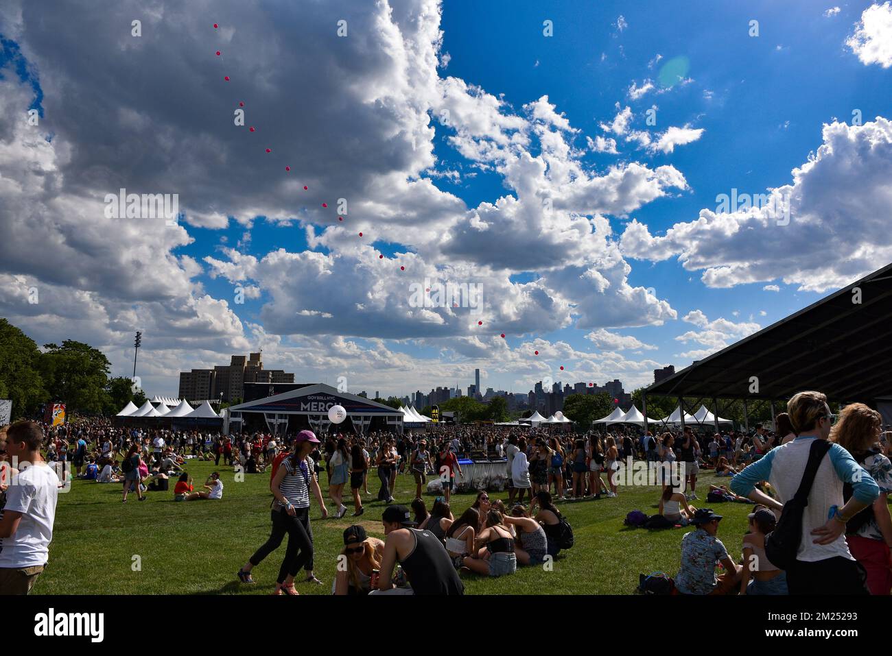 Governors ball music festival crowd hi-res stock photography and images ...