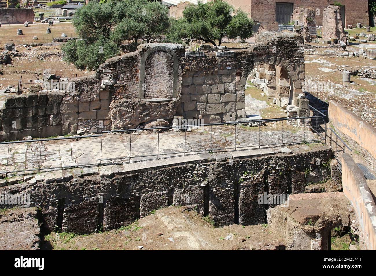 Tarpeian rock hi-res stock photography and images - Alamy