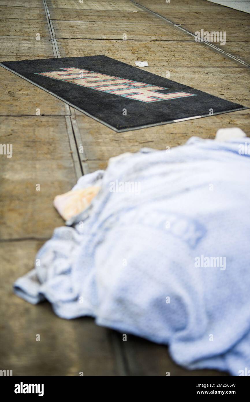 Wik people hi-res stock photography and images - Alamy