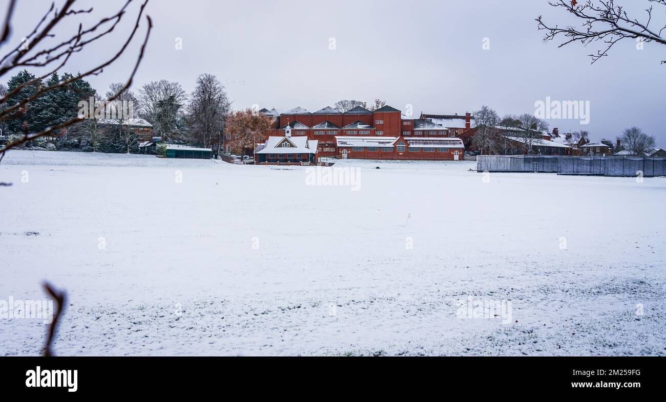 England houses frost hi-res stock photography and images - Alamy