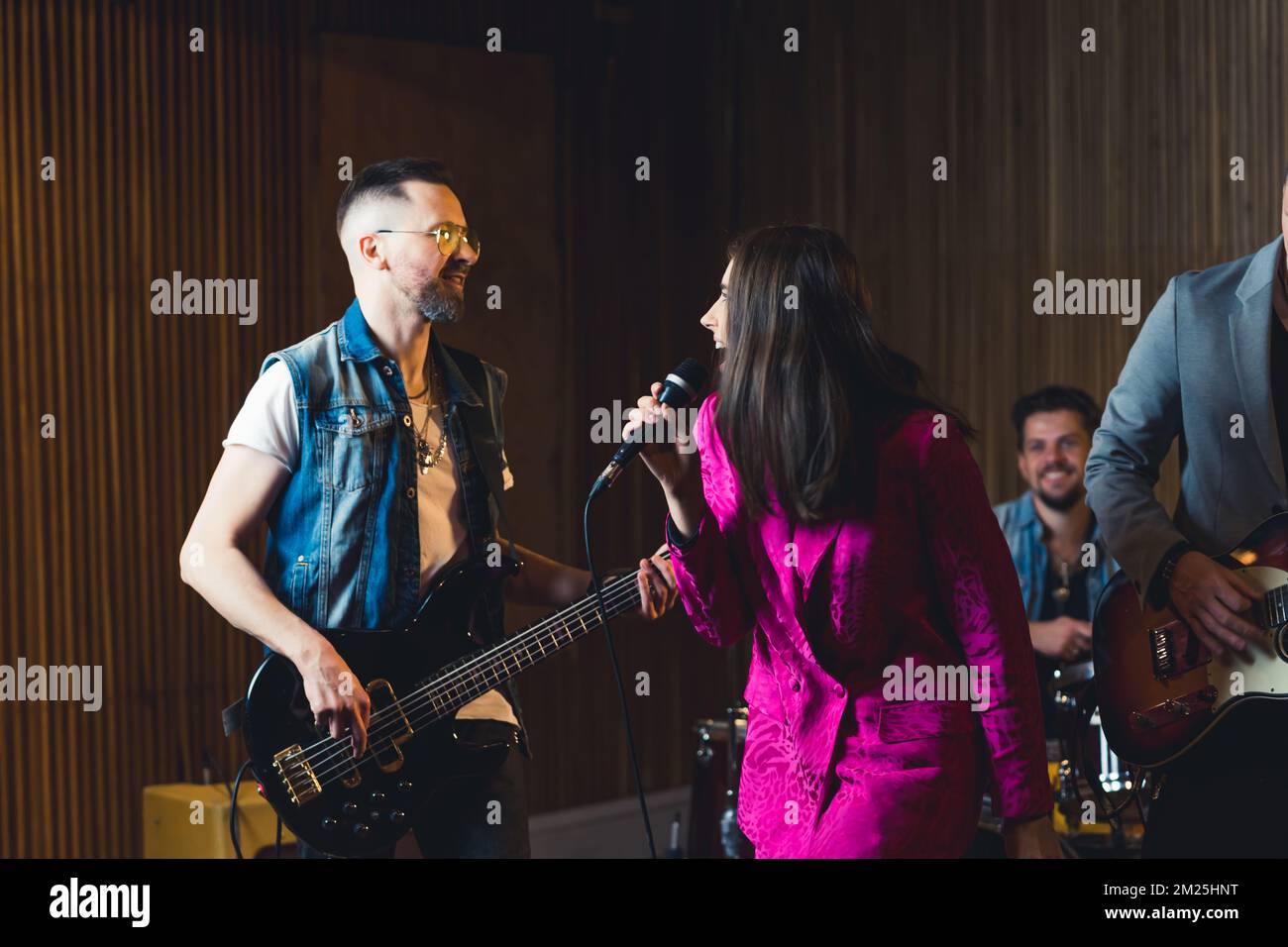 Dynamic duo band hi-res stock photography and images - Alamy