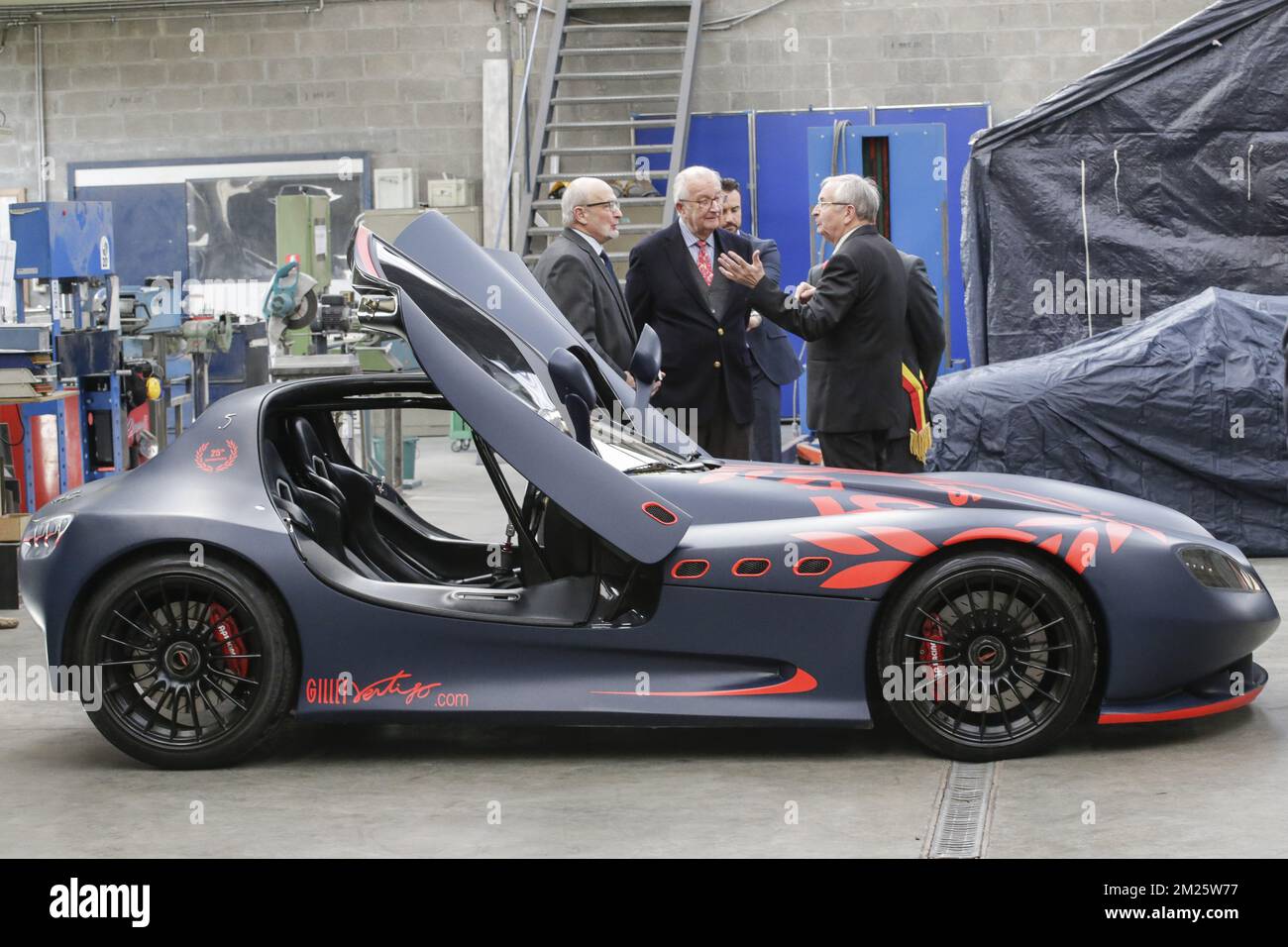 Gillet car hi-res stock photography and images - Alamy