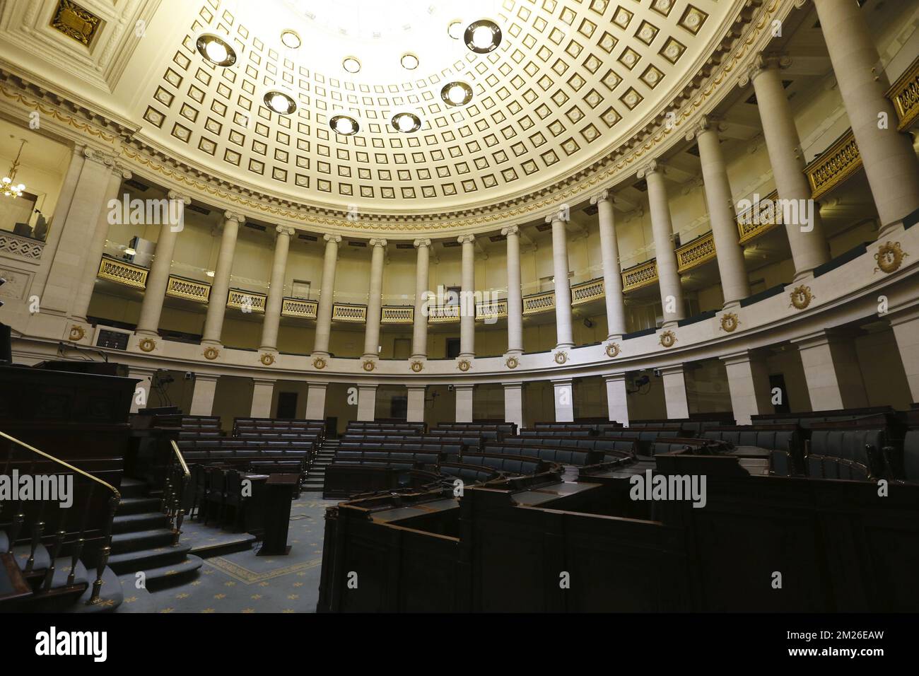 Empty chamber hi-res stock photography and images - Alamy