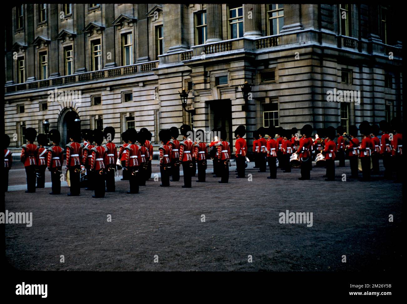 Changing of the Guard, England , Military parades & ceremonies, Military personnel, Military ...
